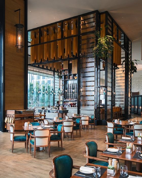 Mirage Bar & Restaurant